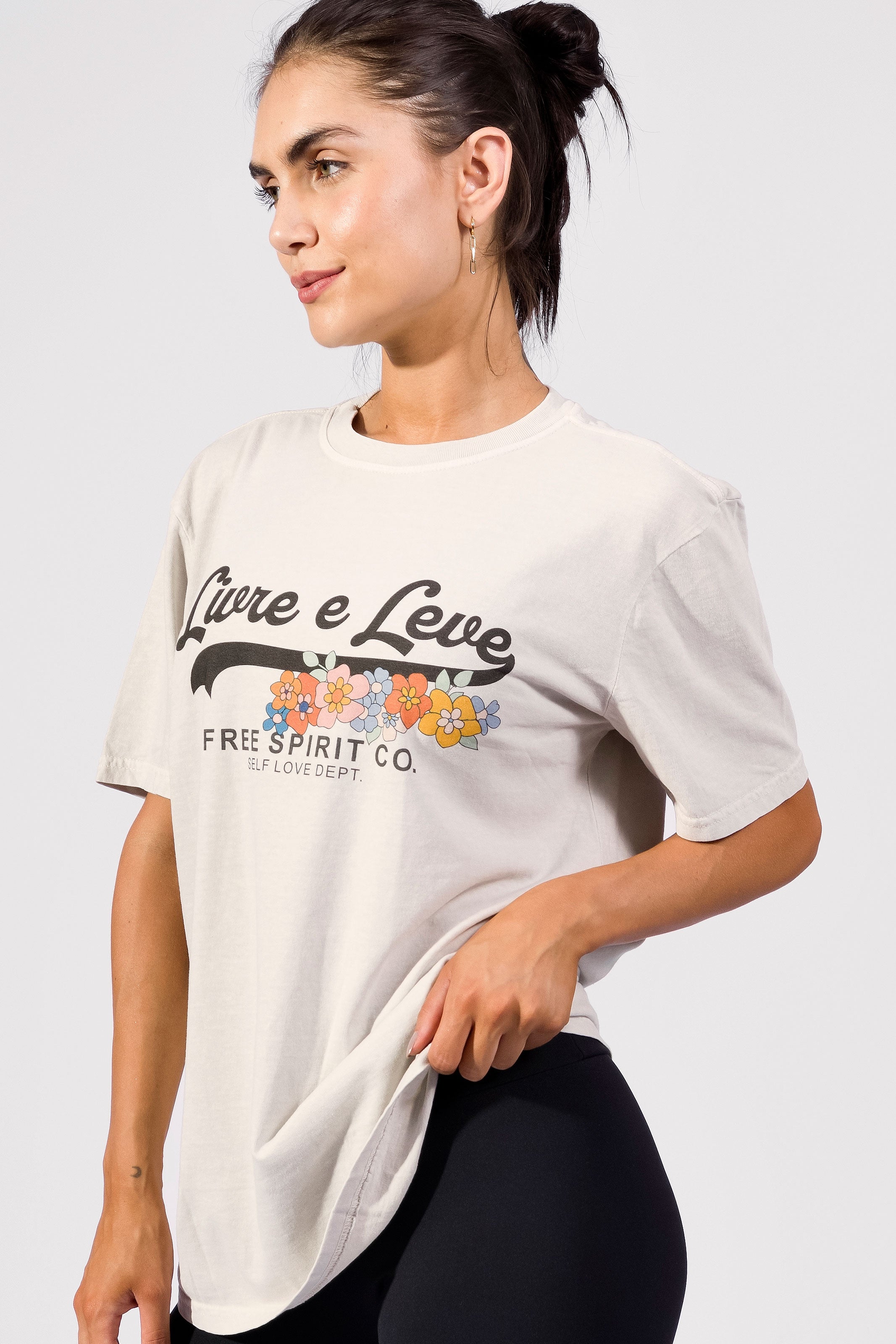 T-Shirt Estonada Jardim Livre e Leve